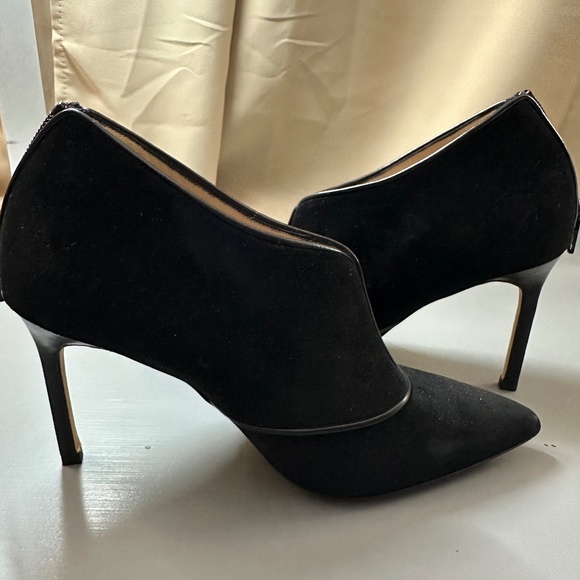 Manolo Blahnik | Shoes | Manolo Blahnik Ankle Surde Bootie Size 6 ...